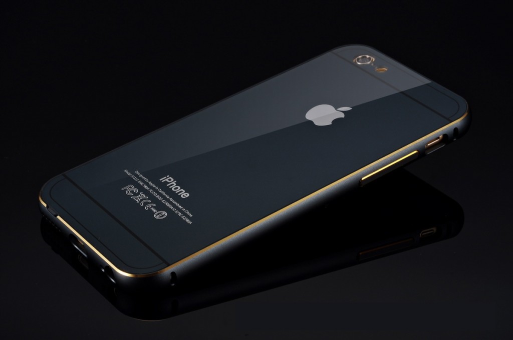 Apple iPhone 6 / iPhone 6 Plus Back Panel with Metal Frame | Case Sturdy